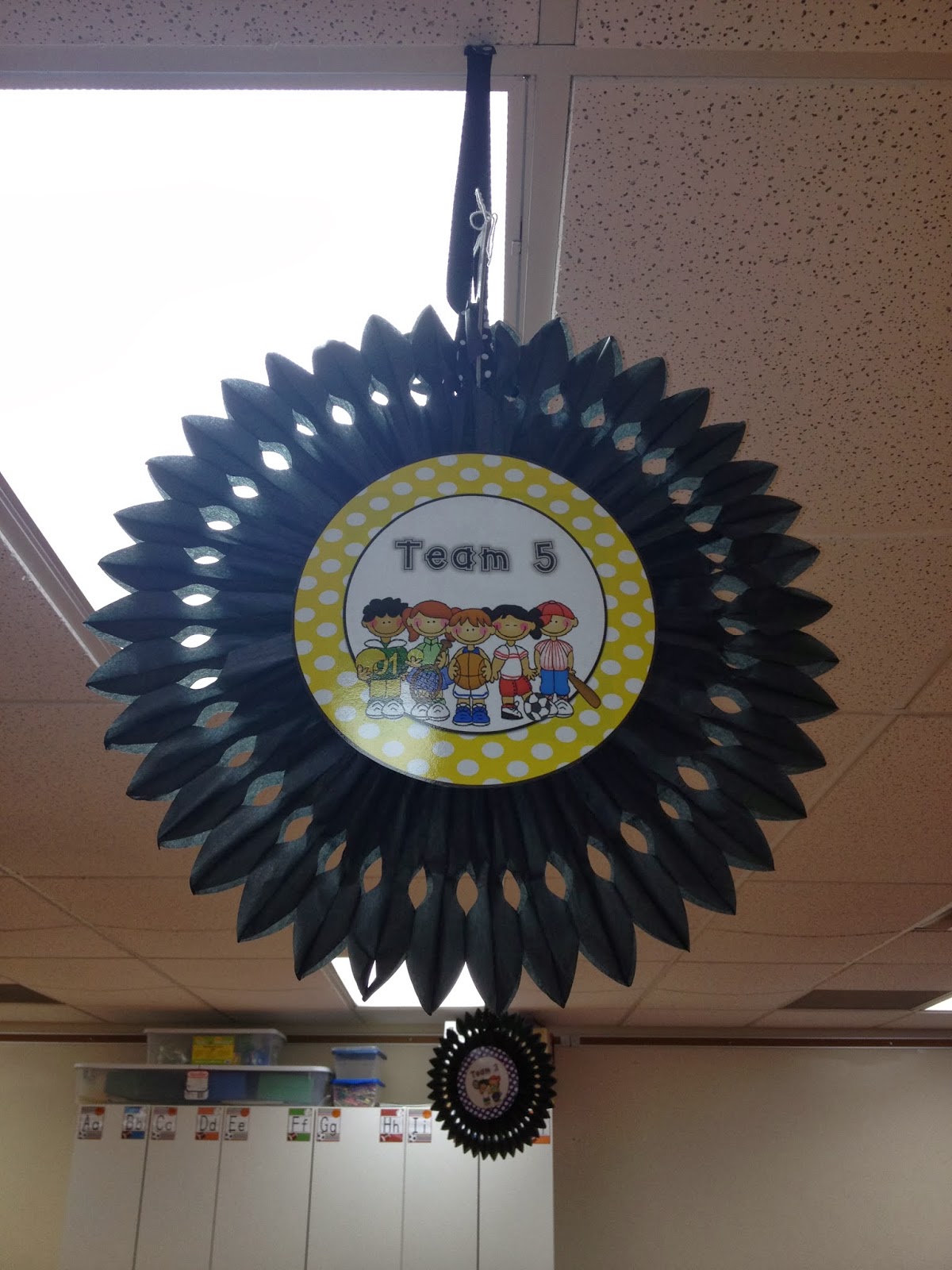 Kinder Swag: GO TEAM 109! ~ Classroom Reveal