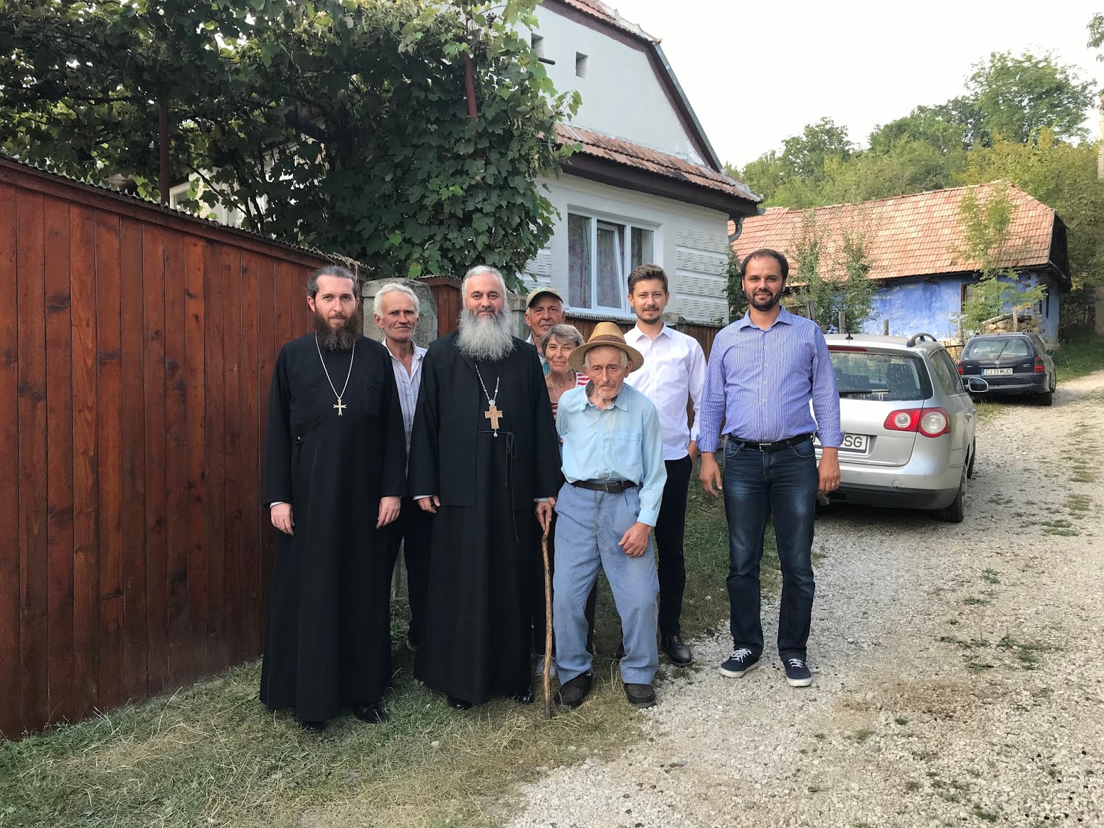 Dar!: Familia Parintelui Arhim. Antim Rat, Podeni-Cluj