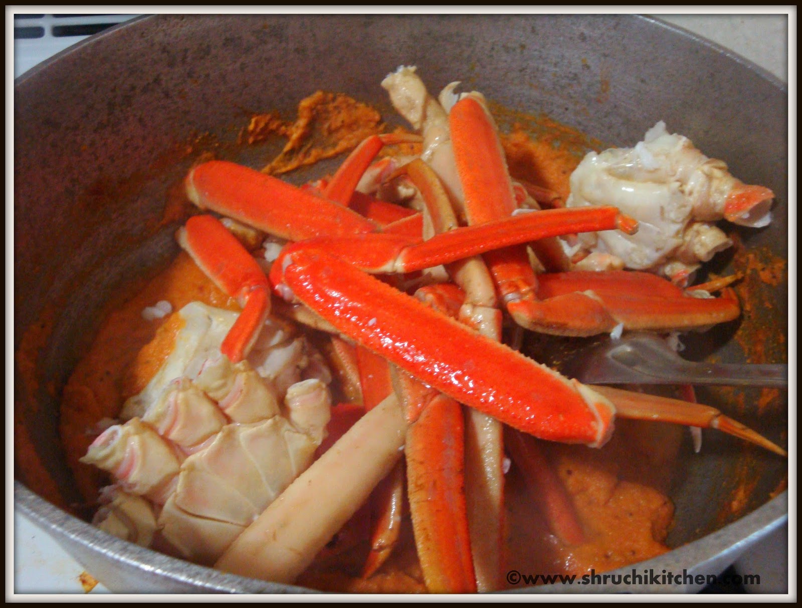 Shruchi Kitchen: Nandu Thokku | Crab Dry Curry