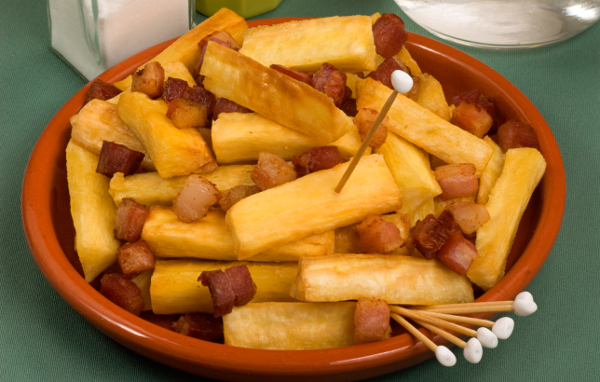 Receitas nordestinas práticas e fáceis.: Como fazer a macaxeira frita ...