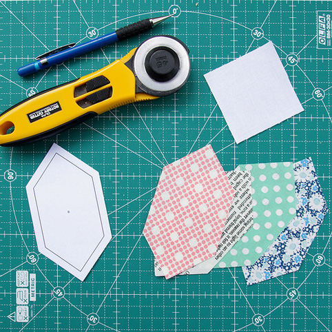 Red Pepper Quilts: Kansas Dugout Quilt Block - Tutorial and Templates