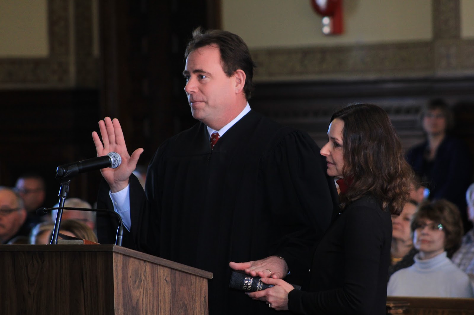 County Sheriff, Judges and New District Attorney Sworn in
