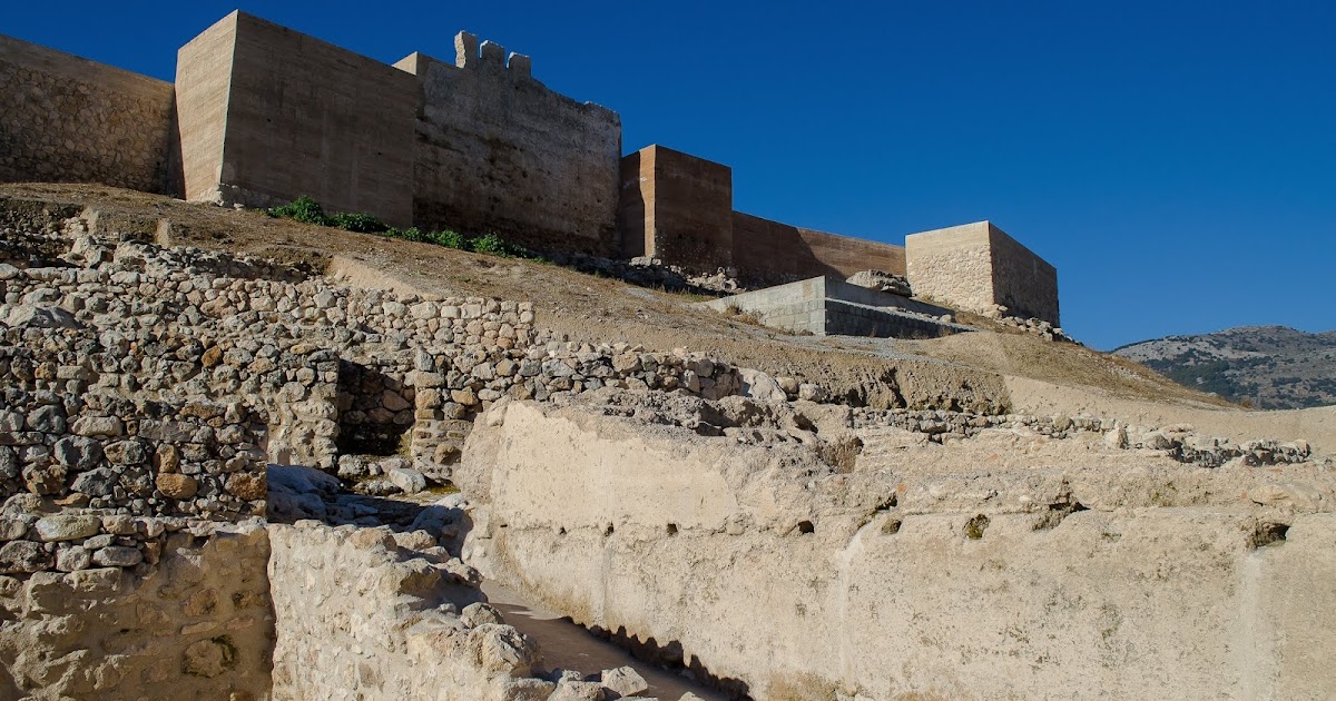 Lugares de Granada con encanto. : Castillo de Íllora.
