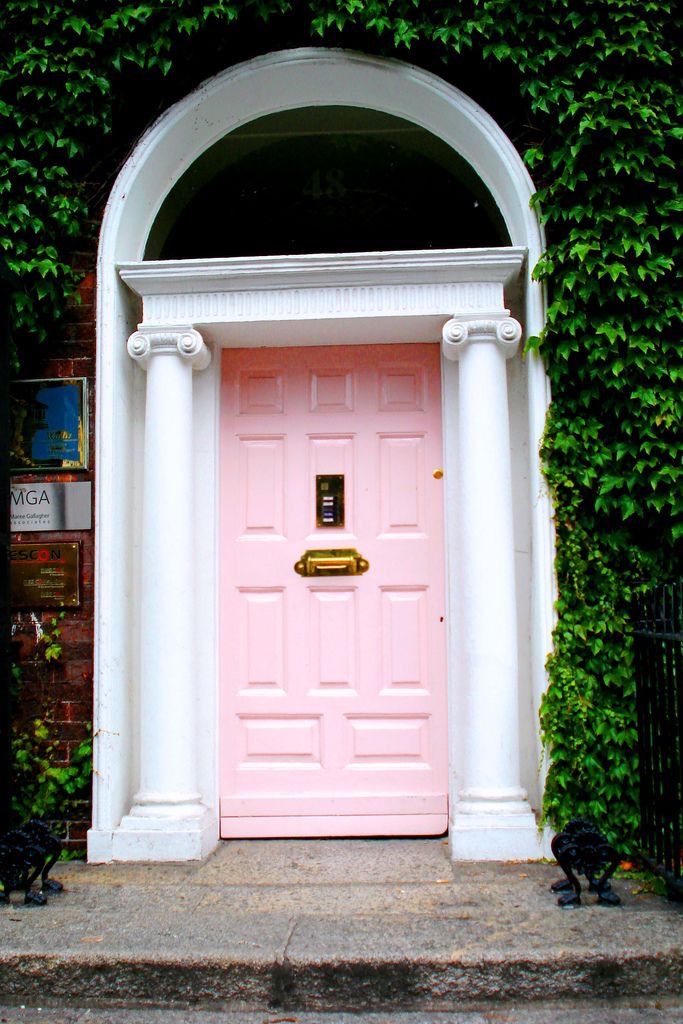 A Touch of Southern Grace : Pink Doors