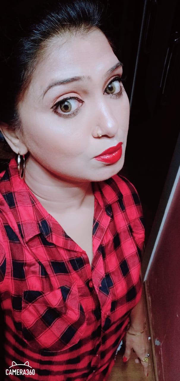 Kiran Kumari Glam Photos - Latest Movie Updates, Movie Promotions ...