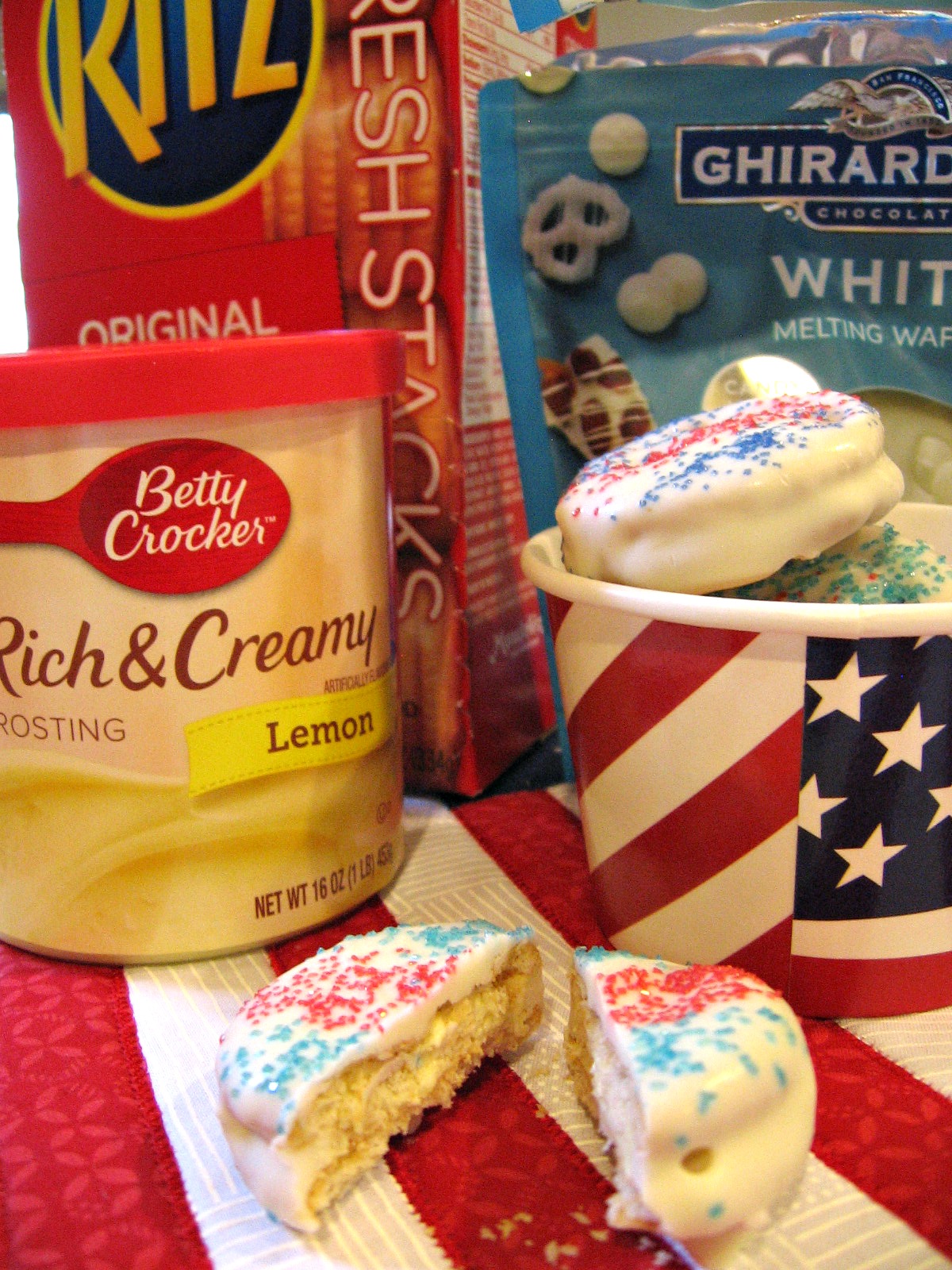 cookin' up north: Lemon Ritz Treats