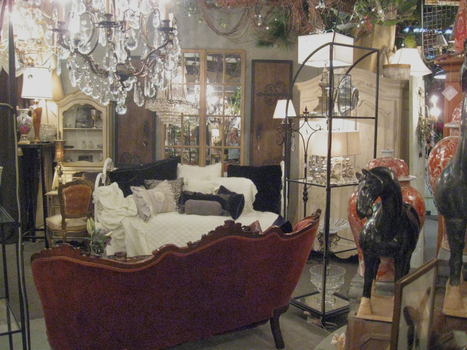 One Shabby Old House: Robyn Story Designs in Tampa FL