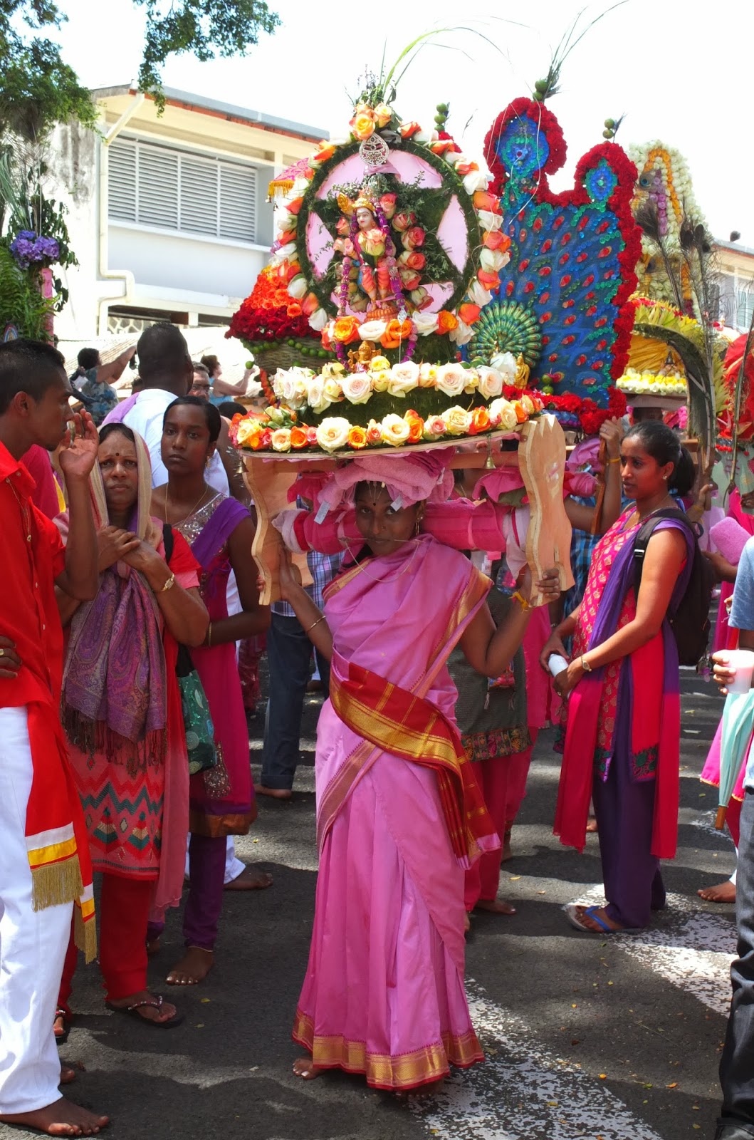 Lé ou les Kinés : Cavadee