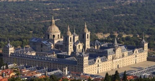 Felipe II. Mausoleo de El Escorial. El pudridero. ~ Inma Estevan