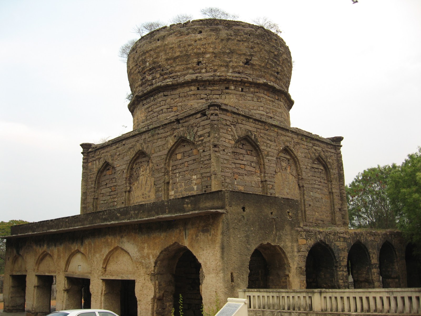 harimohan paruvu: The Qutb Shahi tombs in pictures