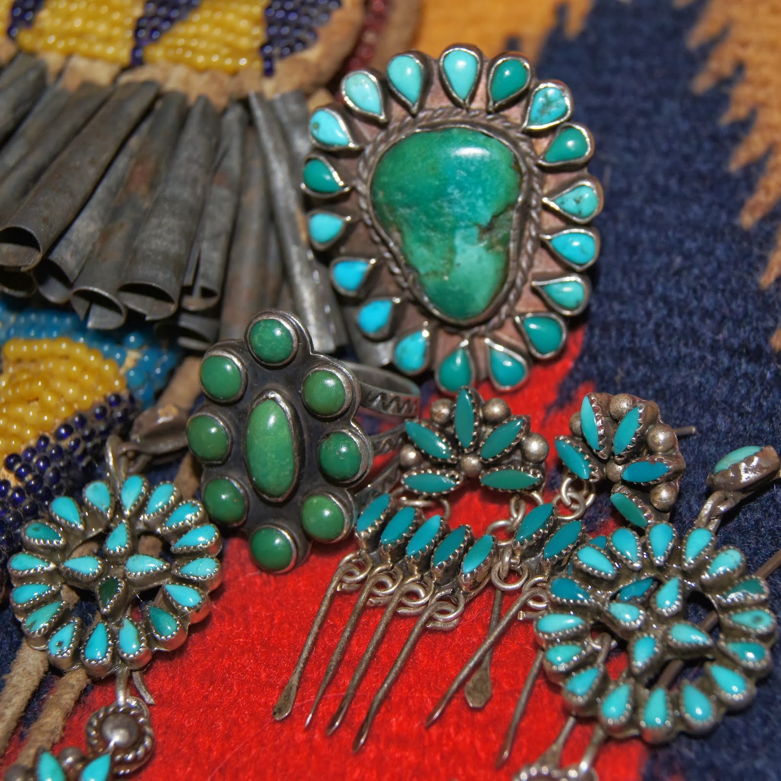 Uchizono Gallery: Zuni Turquoise Jewelry