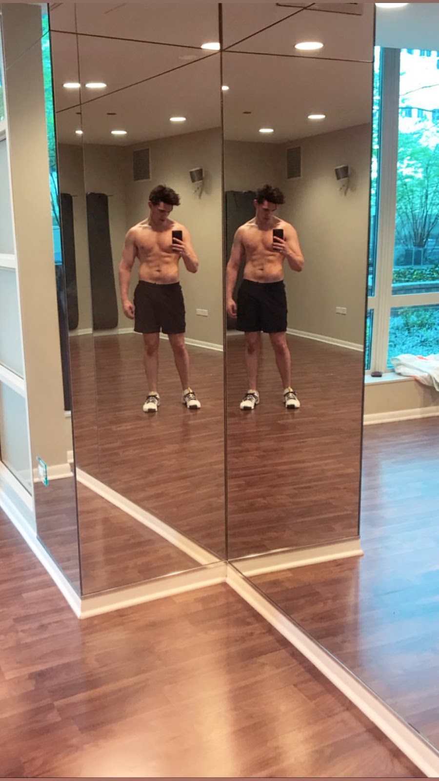 Alexis_Superfan's Shirtless Male Celebs: Casey Cott shirtless IG selfie