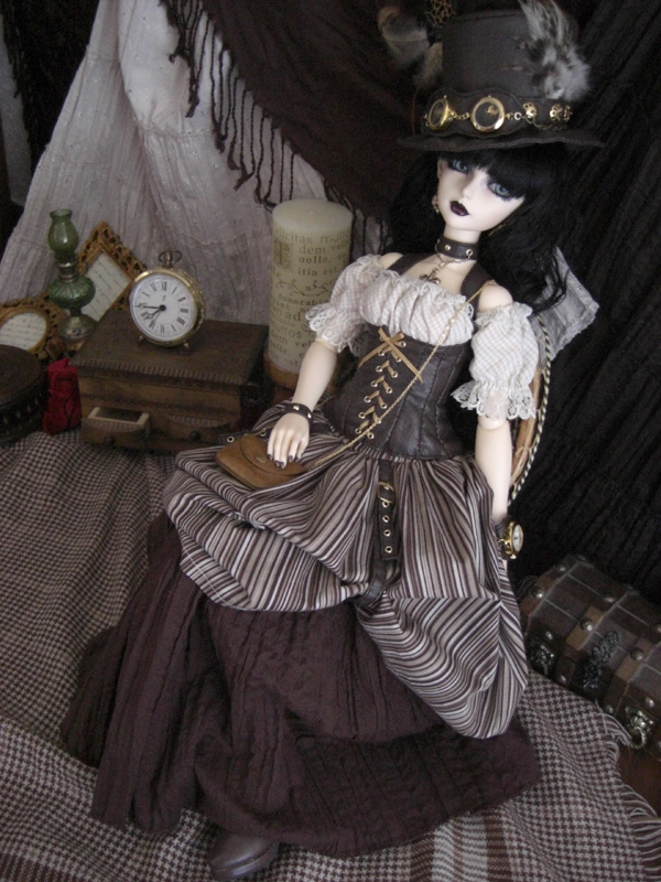 Mystic Dolls: Mon premier essai Steampunk pour Marilyn (Luts Lishe)