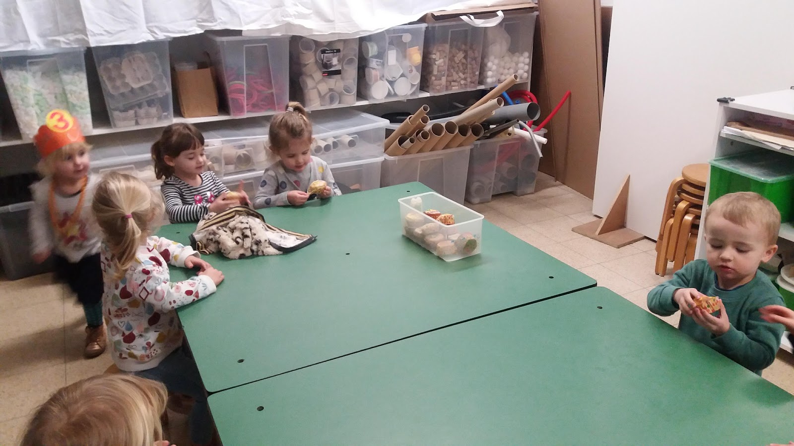 PeuterklasjufIlse: FEEST VOOR MONA