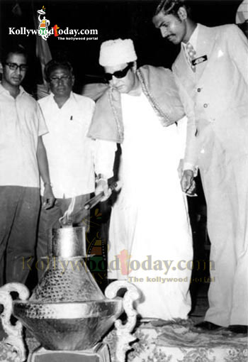 wikileek: MGR Rare Photos