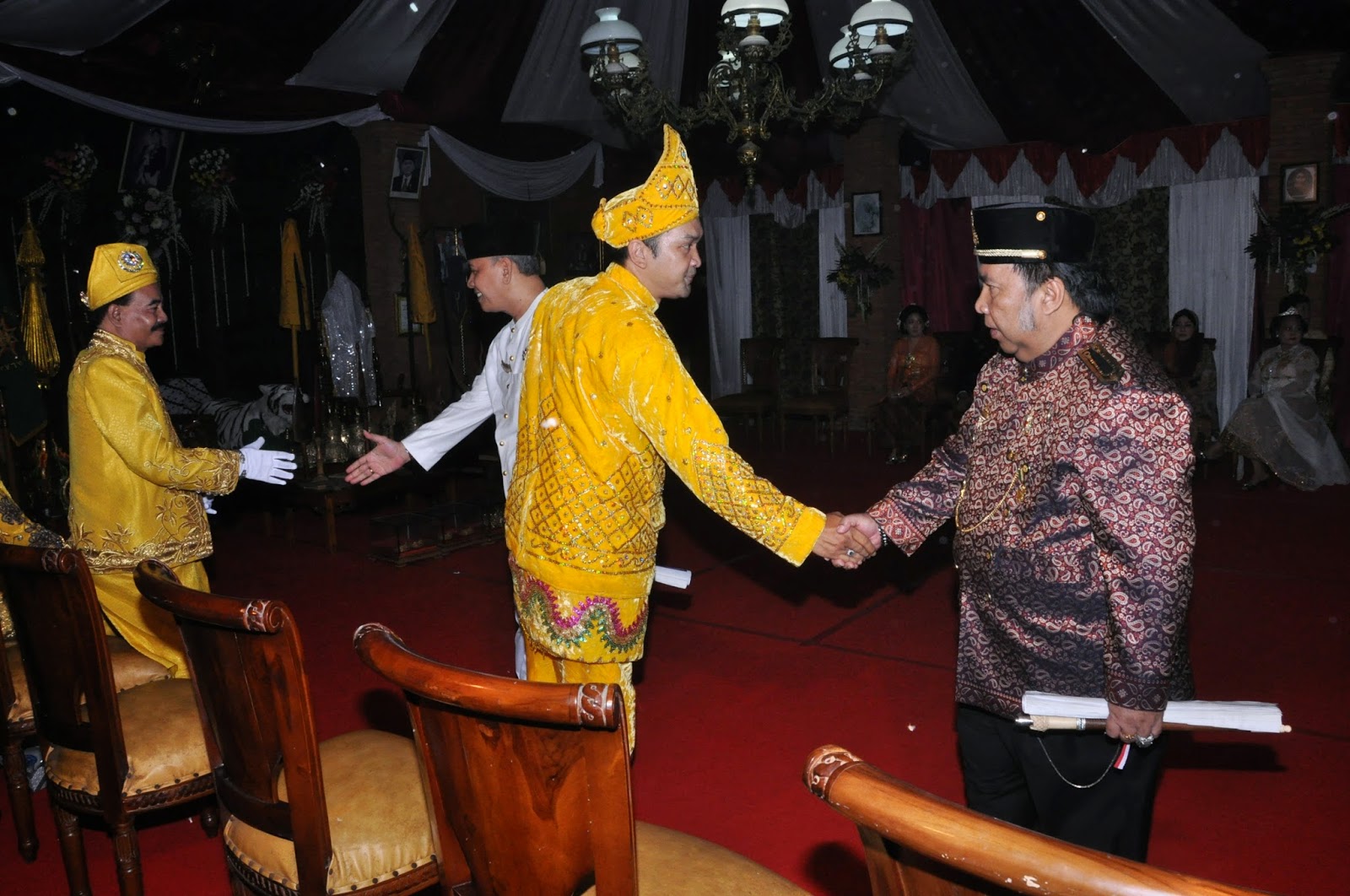 "SULTAN MELAKA DARUL ISLAM" OFFICIAL BLOG: PENYERAHAN DAN PEMAKAIAN ...