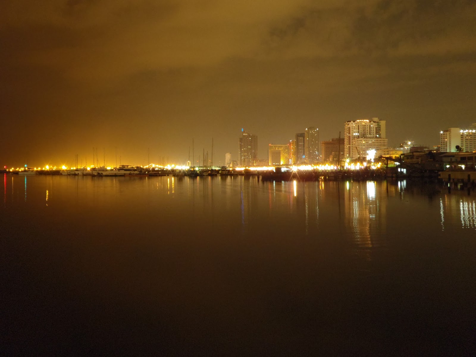 Welcome To The Cities At Night: Manila (Philippines) At Night
