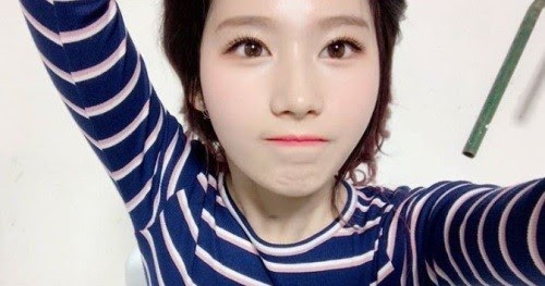 [NAVER] Sana, a fool for her fans, posts an old picture as promised for ...