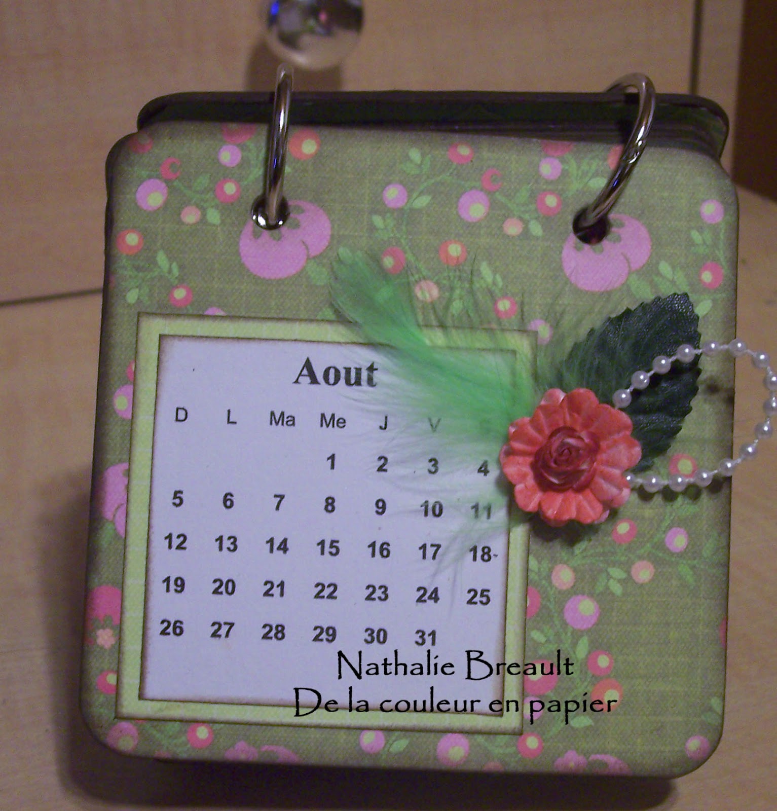 De la couleur en papier: Voici mon mini calendrier terminé