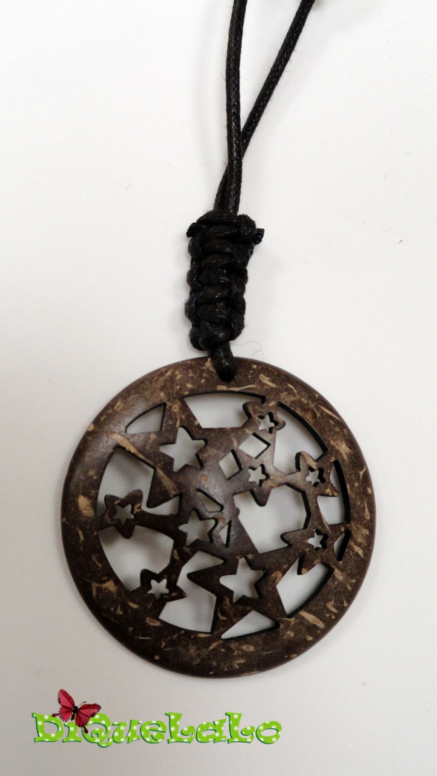 Diquelalo: Collar de coco con estrellas