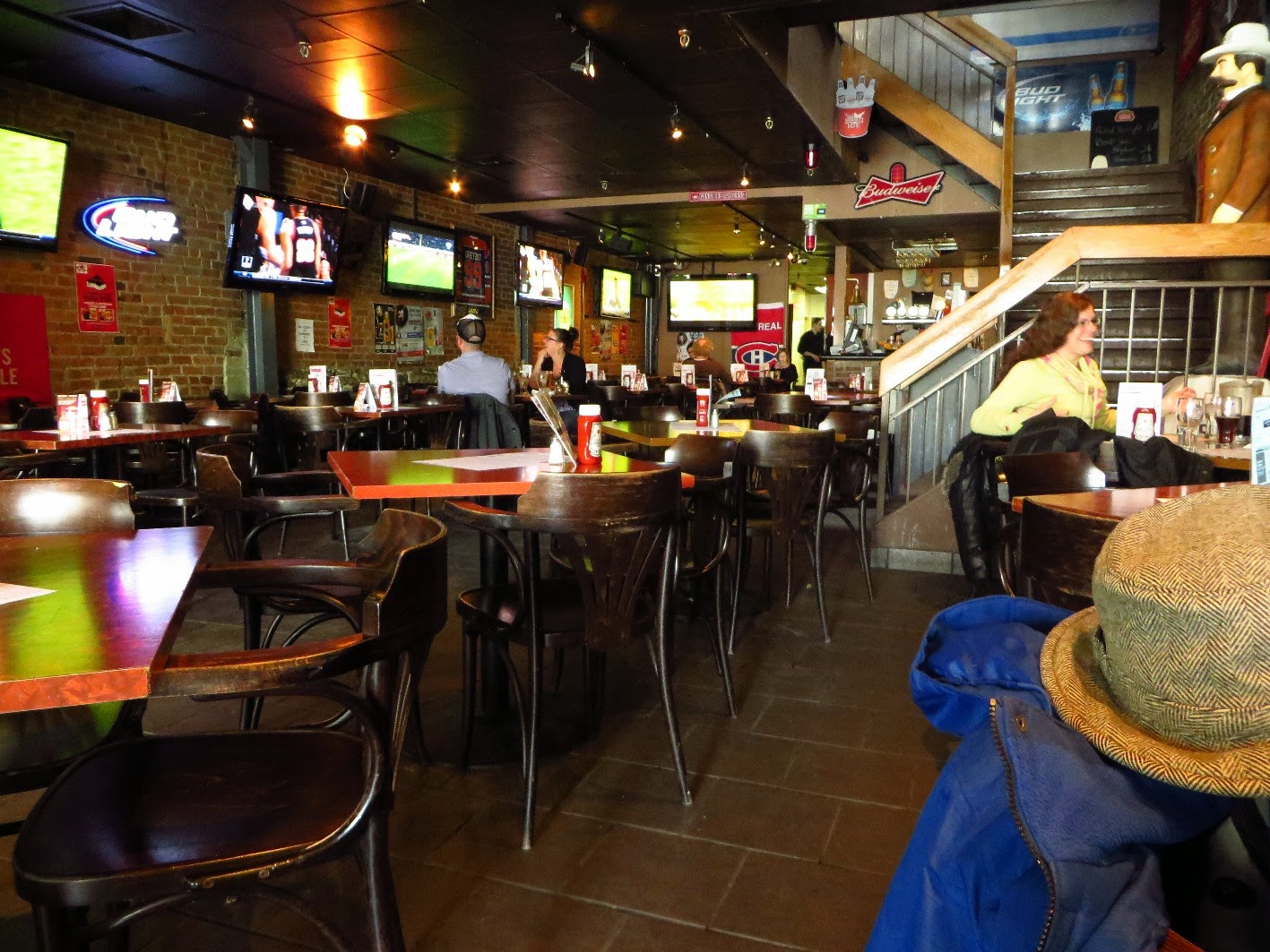 The World of Gord: Peel Pub Monteal