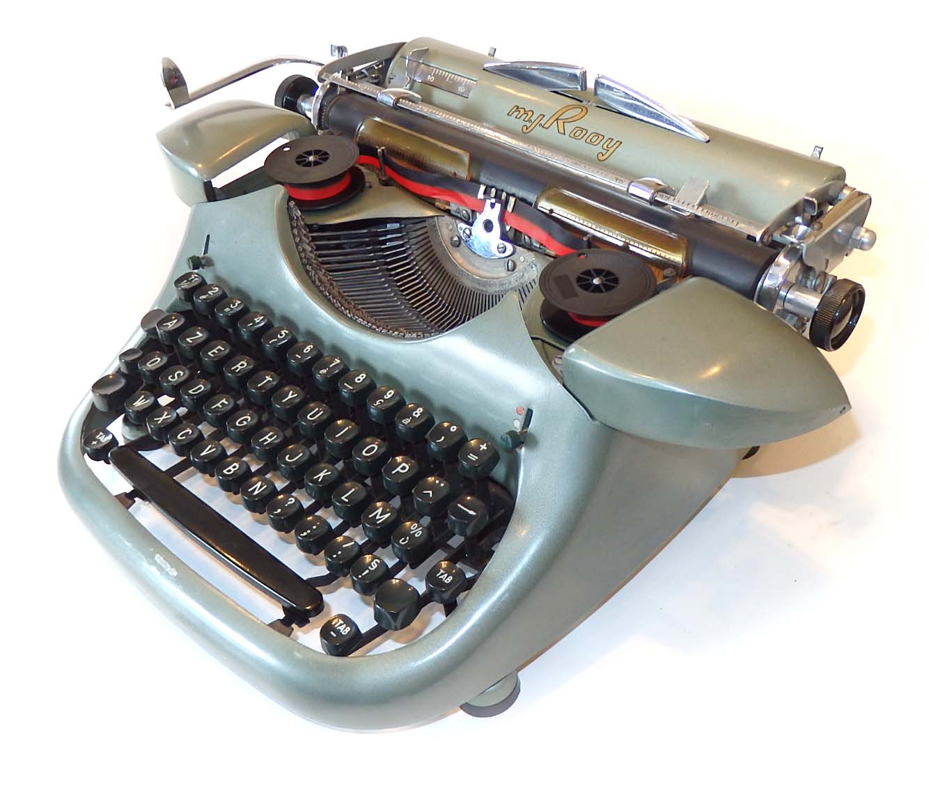 A nonflat Rooy/ /THE TYPEWRITER REVOLUTION