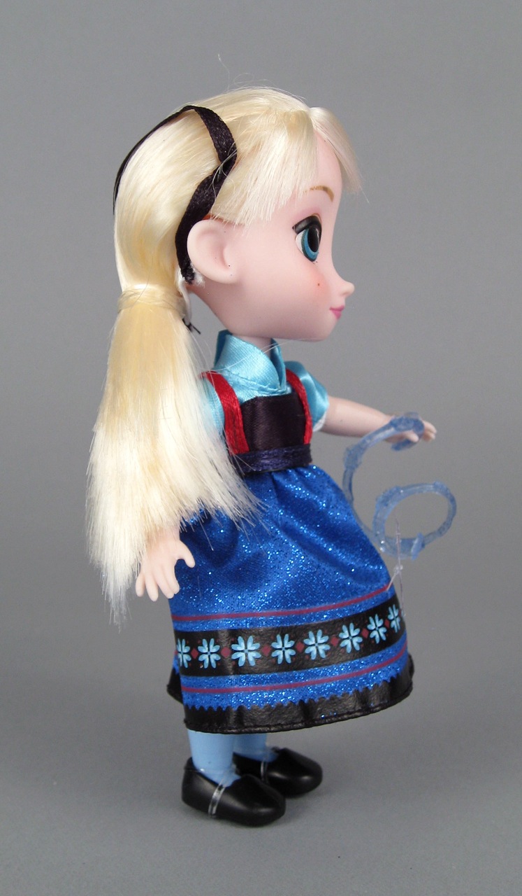 The Animators' Mini Elsa Playset from The Disney Store | The Toy Box ...