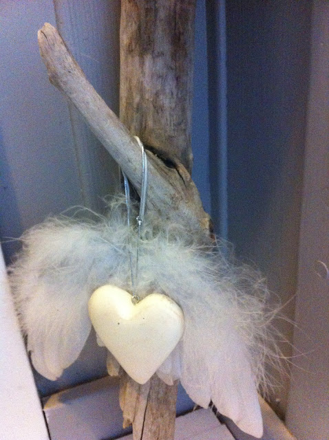 Fru Hansens kreativiteter: MER drivved :)