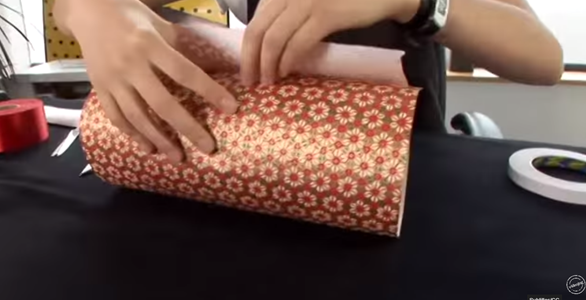 How To Gift Wrap A Cylindrical Object | Creative Gift Wrapping