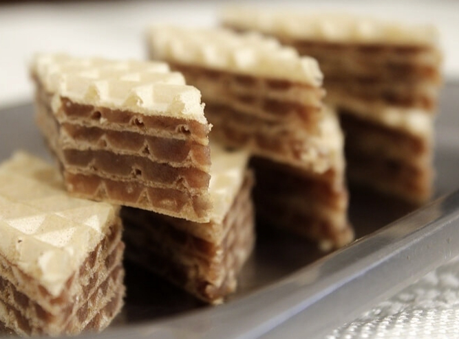 HOMEMADE WAFERS Macedonian Cuisine homemade-wafers-macedonian-cuisine