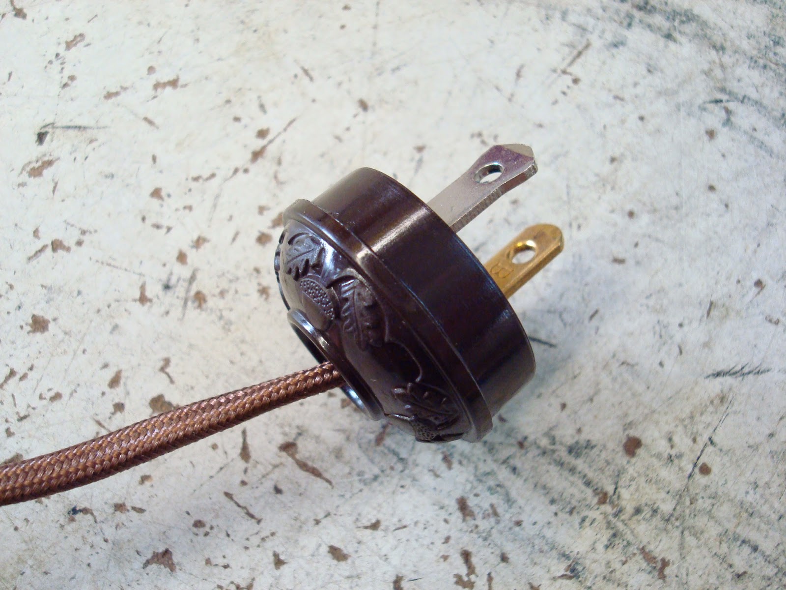 Lamp Parts and Repair | Lamp Doctor: Floor Lamp with Busted Socket ...