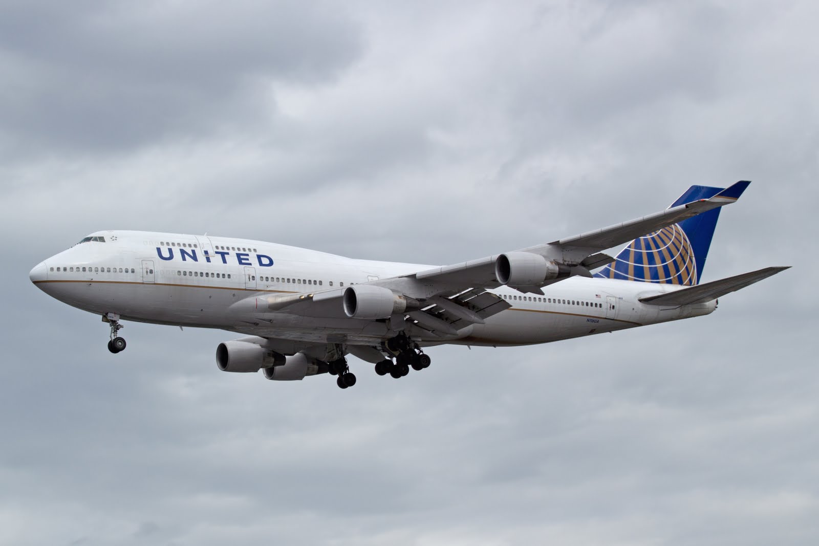 Orion's Aviation: United Airlines - various B747-400s