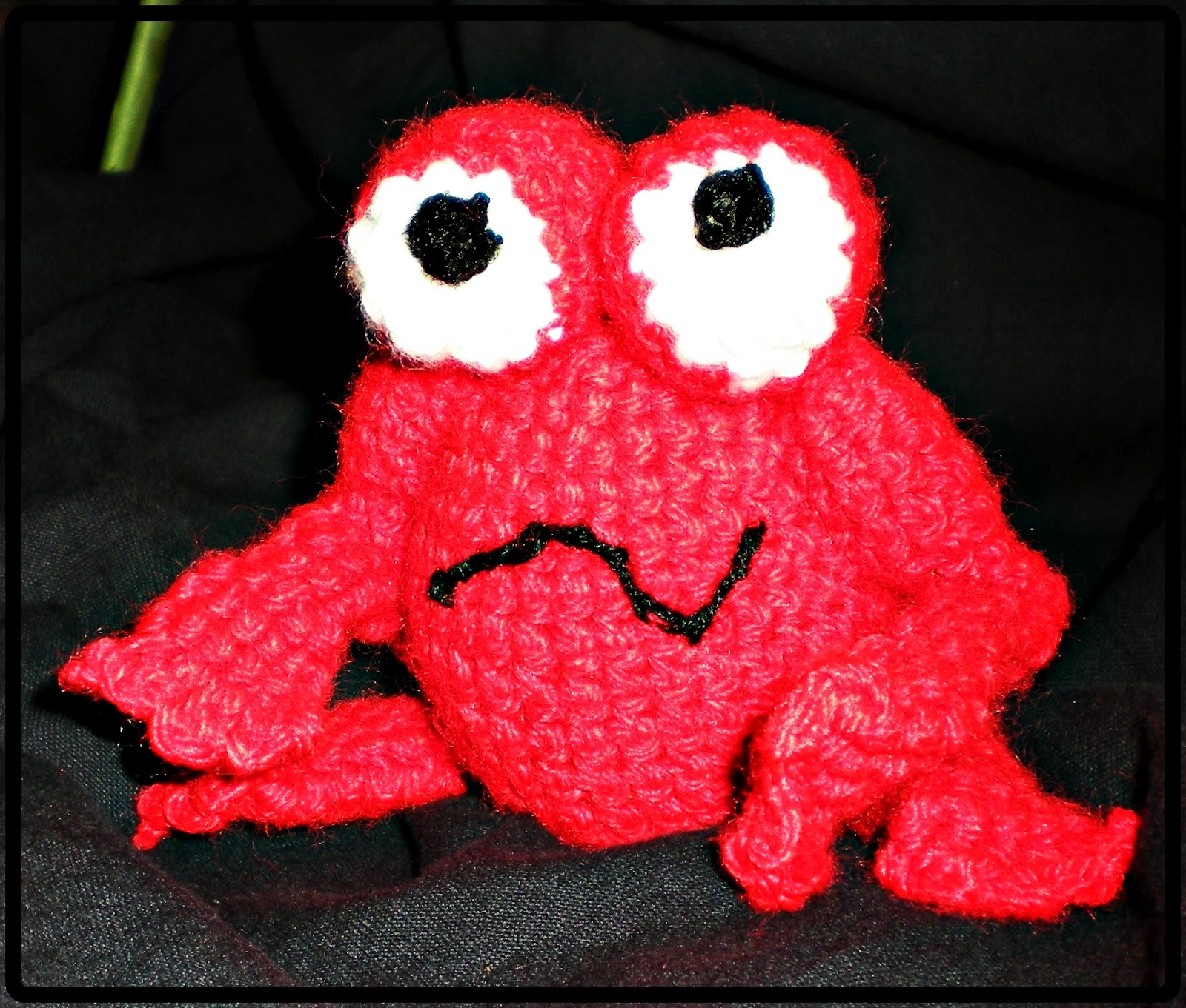 Sarita Lunares: sapo rojo...