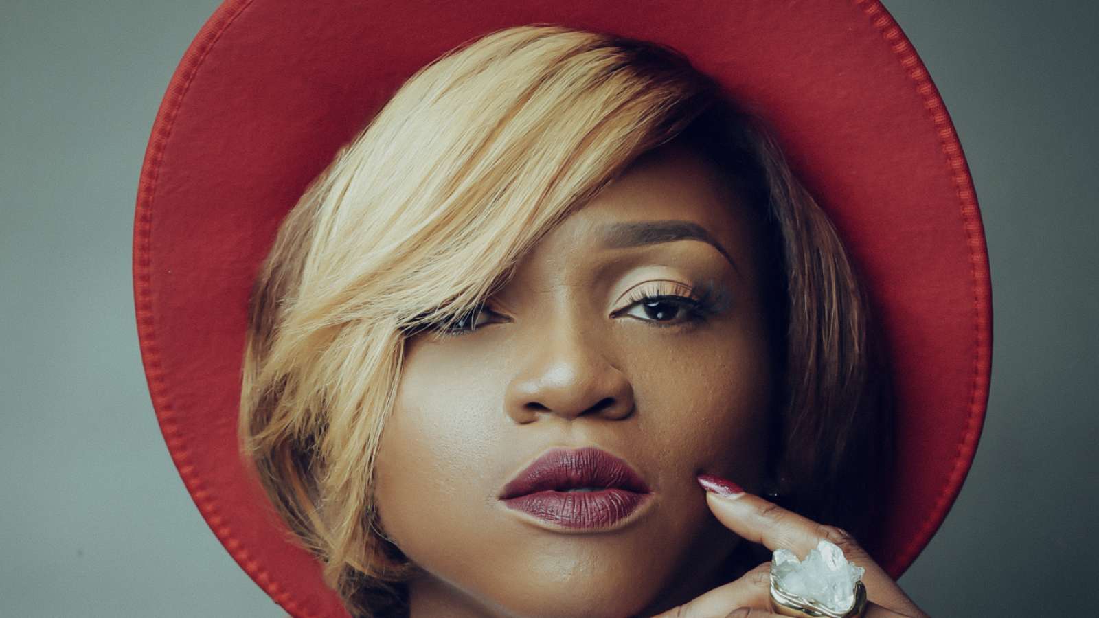Latest Updates: People Misunderstood Me - Waje Explains Wanting To Meet ...