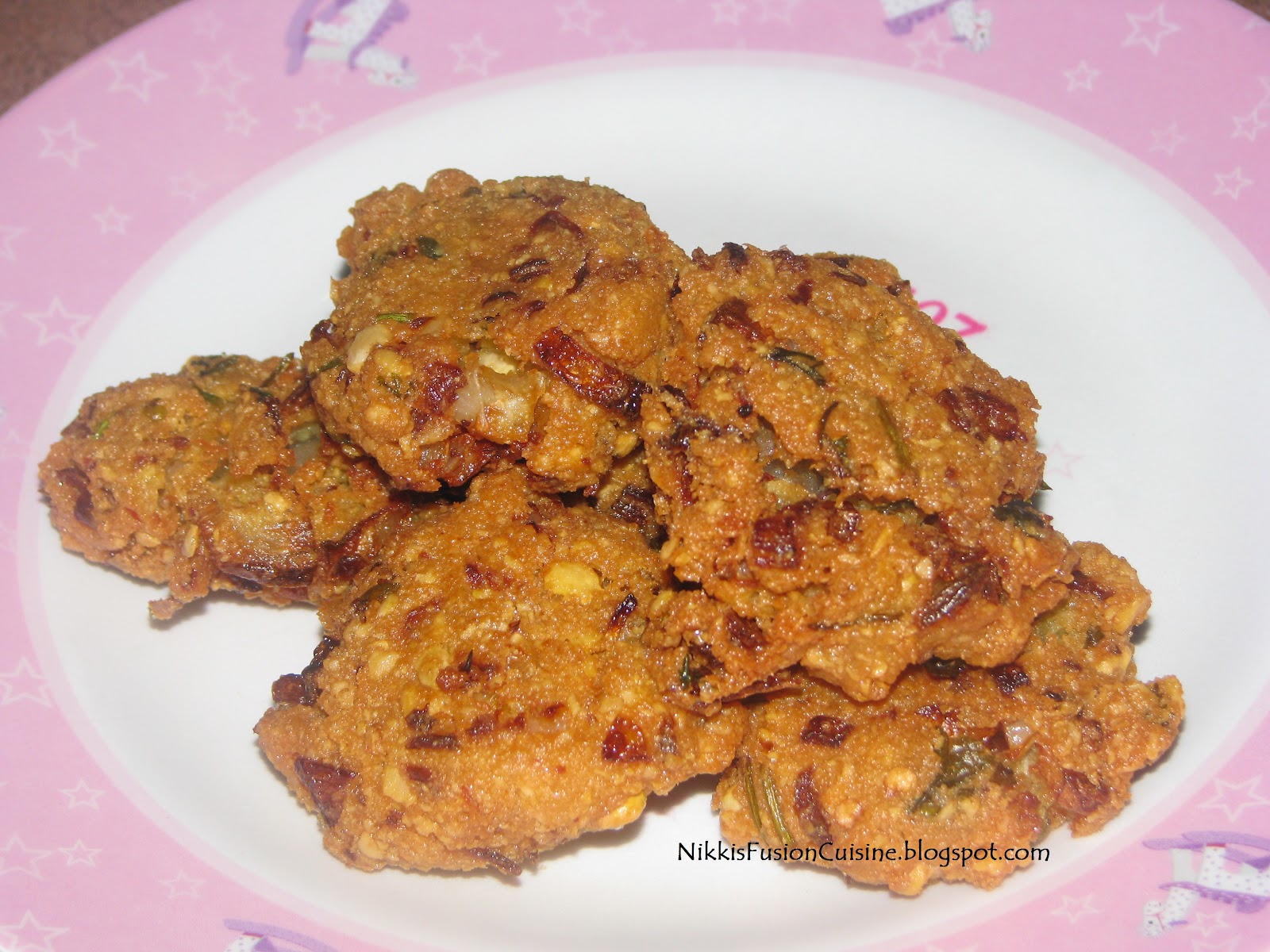 FusionCuisine: Pyazi or Chana Dal Vada