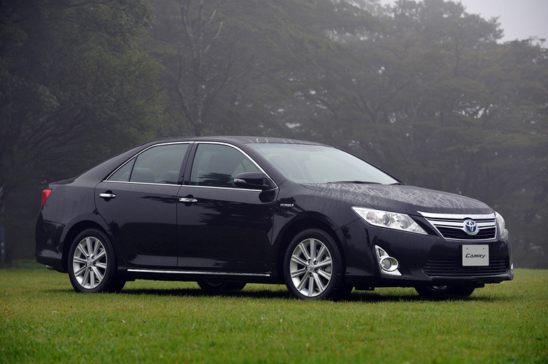 Malaysia Motoring News: Toyota Camry JDM launched - all hybrid range