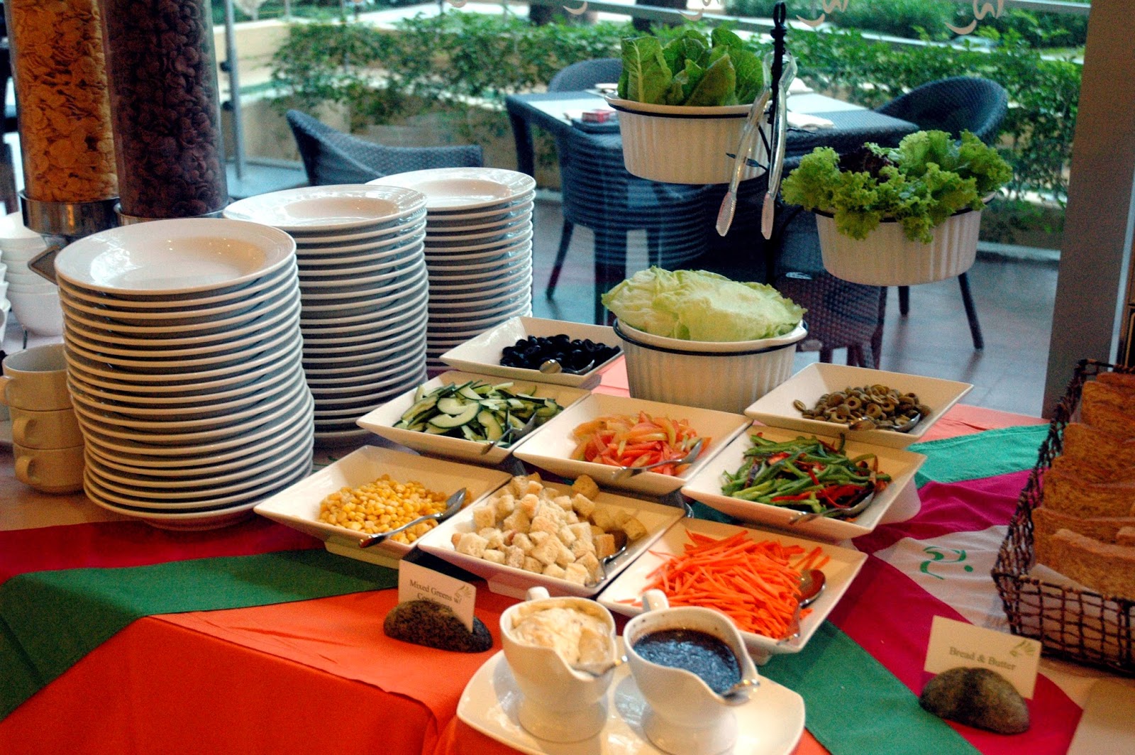 DUDE FOR FOOD: Breakfast at Pico de Loro