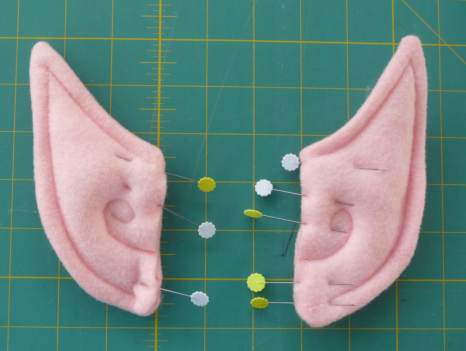 Linda's Art Quilts: Elf Costume for Adults - Make Your Own Pattern