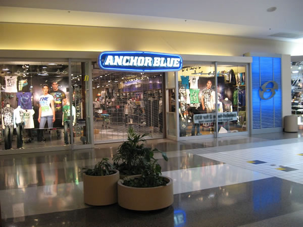 Trip to the Mall: Anchor Blue stores