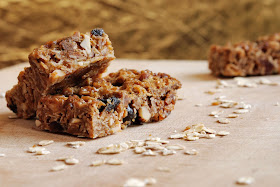 Pauline à la crème anglaise: Sticky flapjack recipe