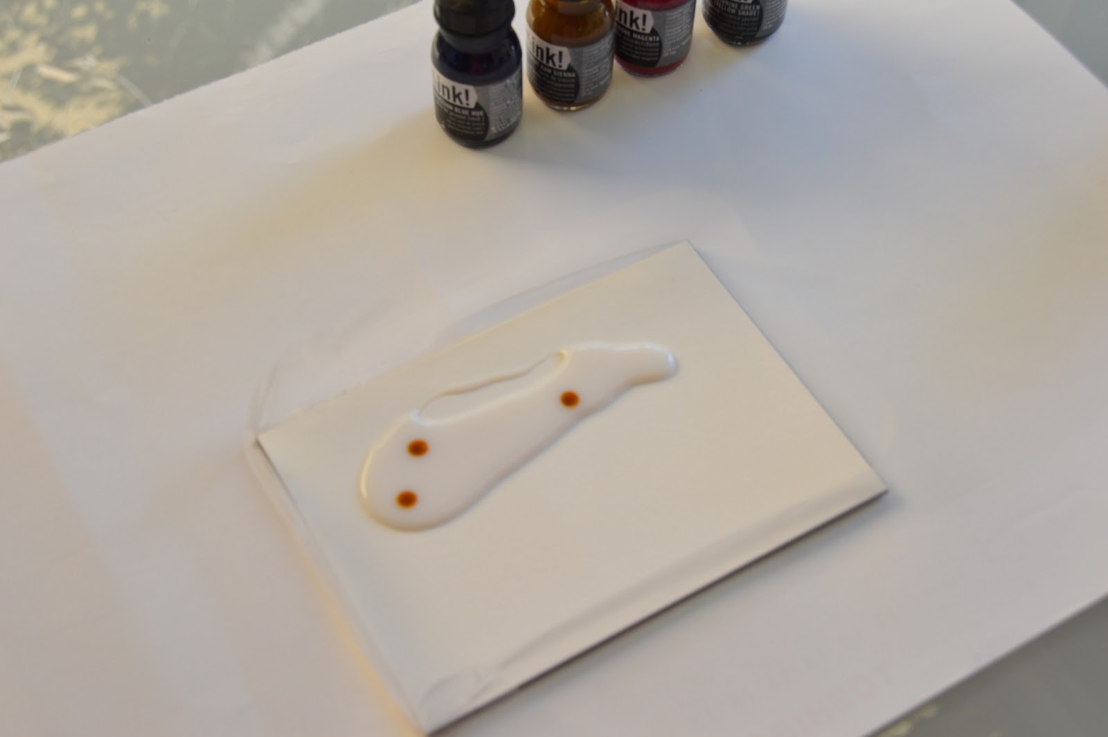 kimi kobashi: ink & pouring medium experiment