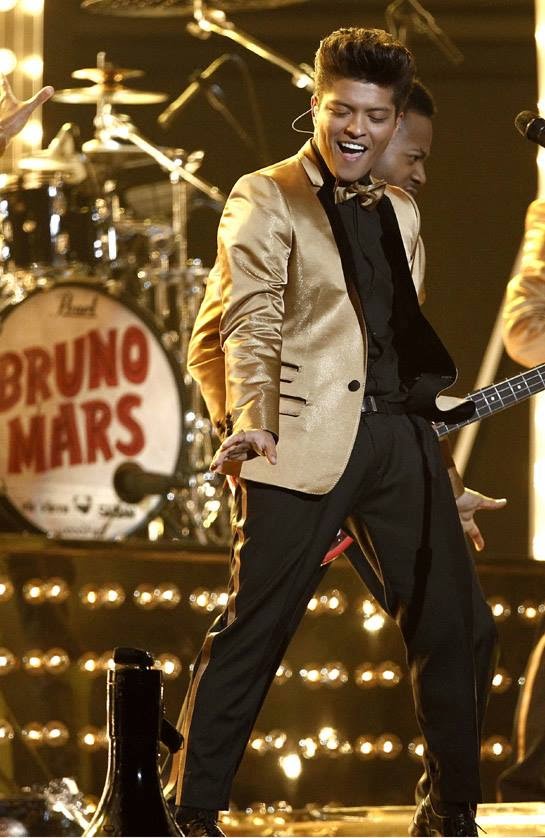 BRUNO MARS & HOOLIGANS