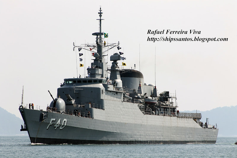 Navios em Santos: Fragata Niterói - F40