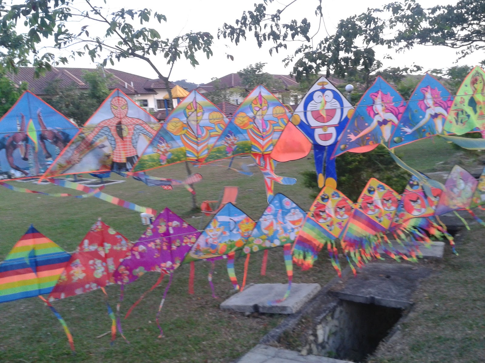 iT's My LiFe...: Main Layang-layang