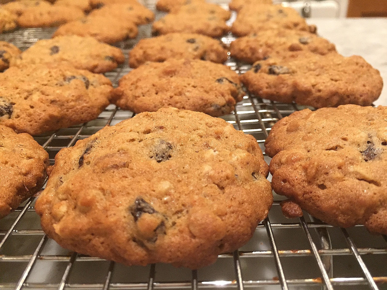 A Cake Bakes in Brooklyn: Grandmother's Oatmeal Cookies