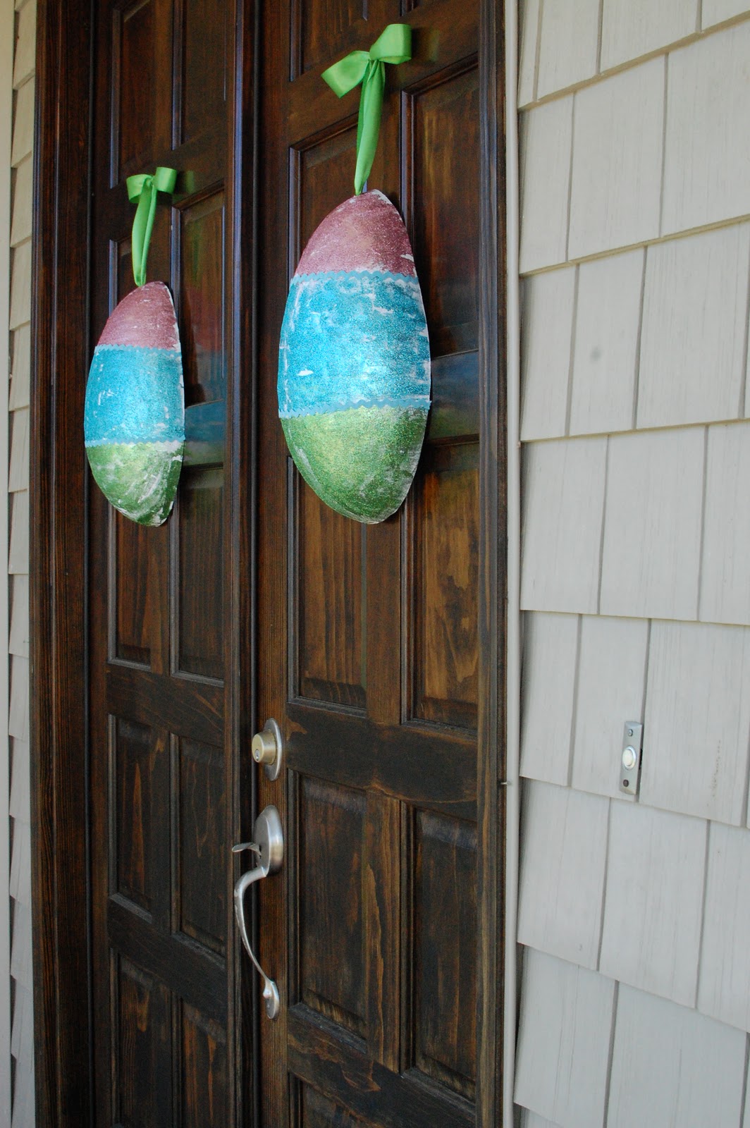*Random Thoughts of a SUPERMOM!*: Paper Mache Easter Eggs: Non-Wreath ...