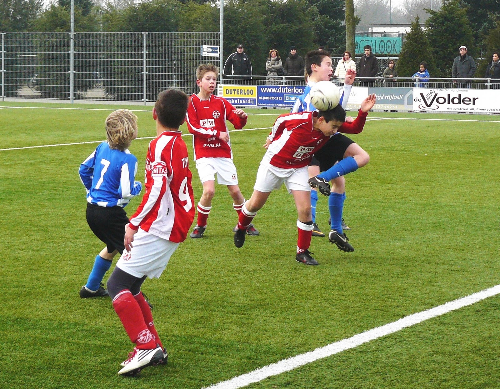 Unitas '59 E1: Unitas '59 laat FC Eindhoven in slotfase ontsnappen: 2-3