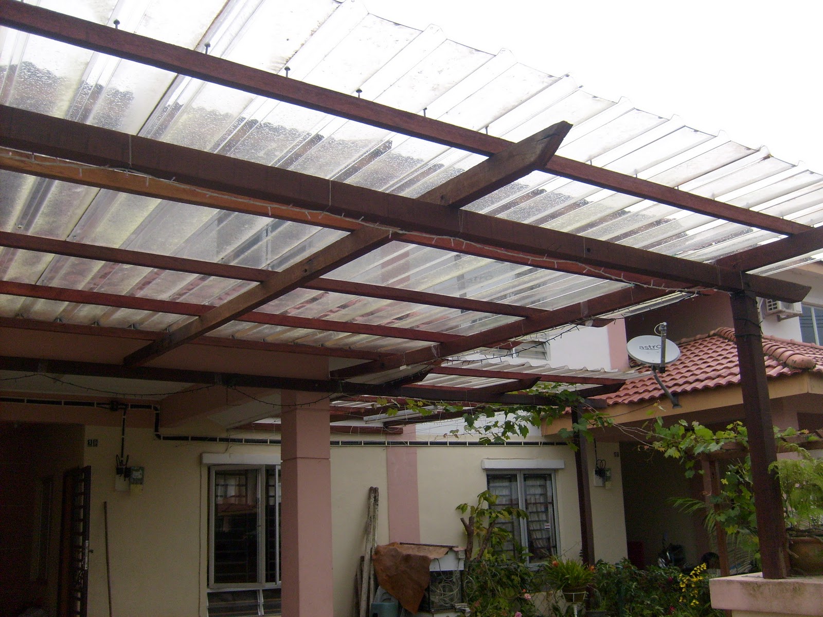 terajubintang7: pergola kayu ponak & atap policarbonet untuk pokok anggurku