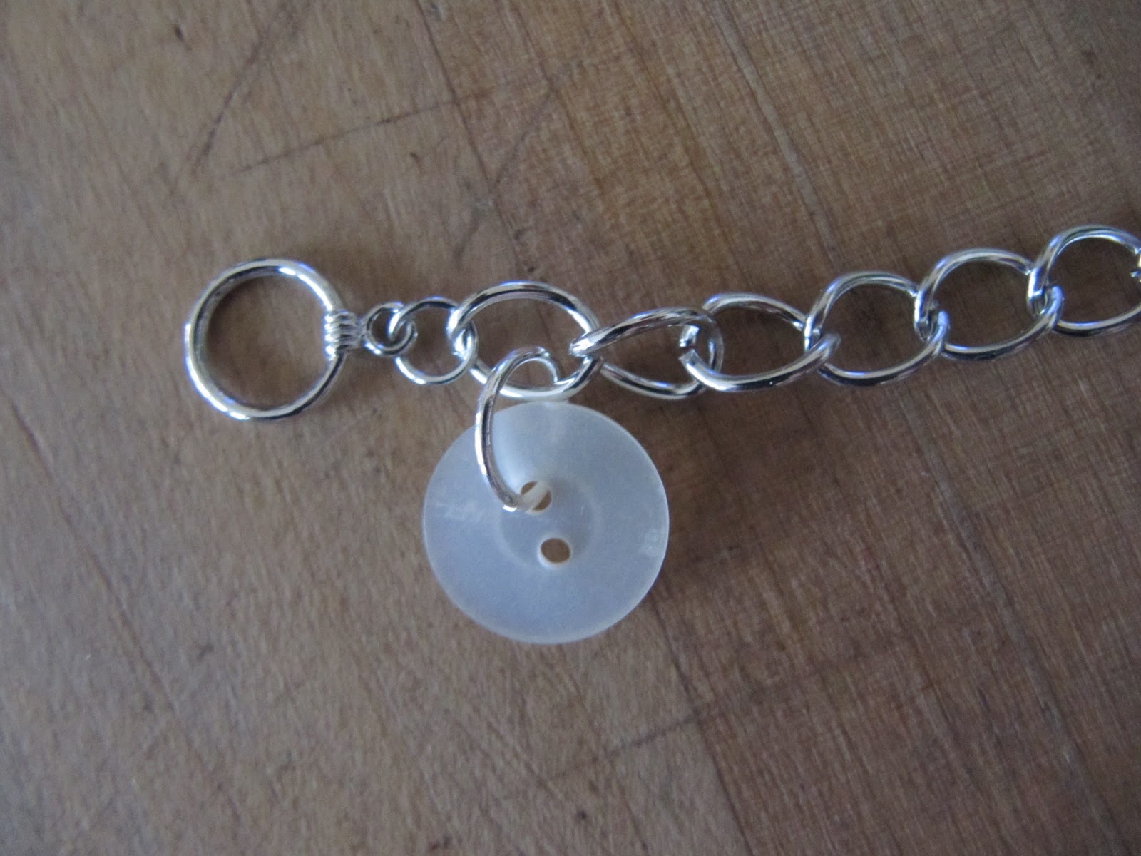 Sew Many Ways...: Tool Time Tuesday...Button Bracelet Tutorial