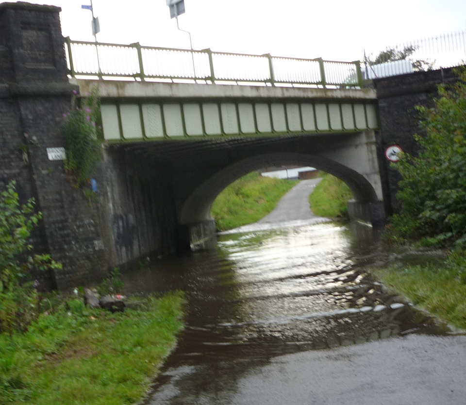 Mad Cycle Lanes of Manchester: Fallowfield Loop - Broom Lane Bridge ...